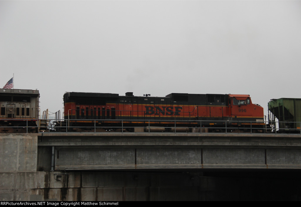 BNSF 996